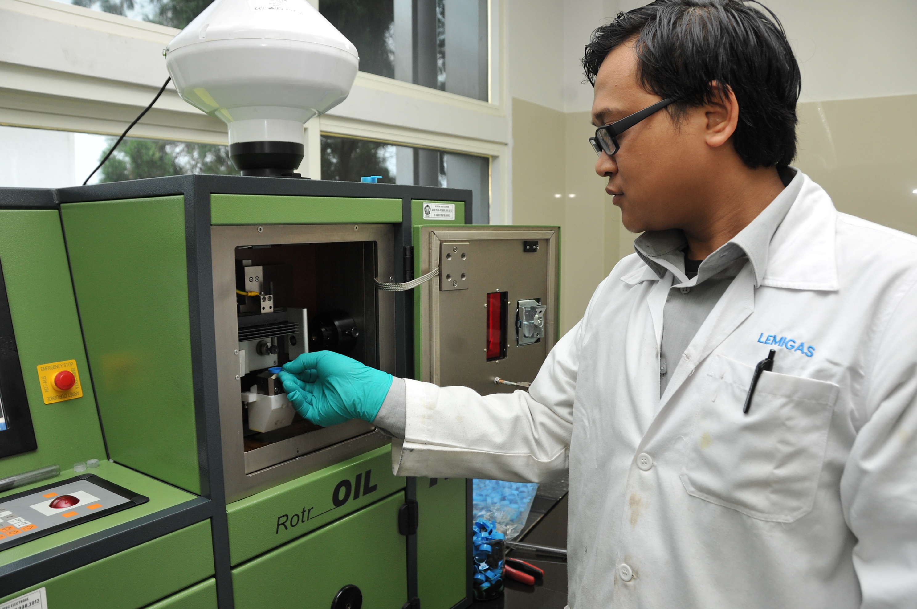 LEMIGAS - Balai Besar Pengujian Minyak dan Gas Bumi